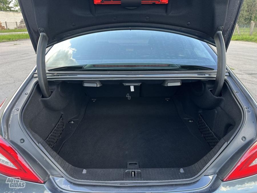 Pelēks Mercedes-Benz CLS 500 2011 Viļņa, ar dzinēja tilpumu 4.70 L un nobraukumu 170 tūkst. km par 13000 €, foto 17 vietnē AUTOMOTO.COM.LV