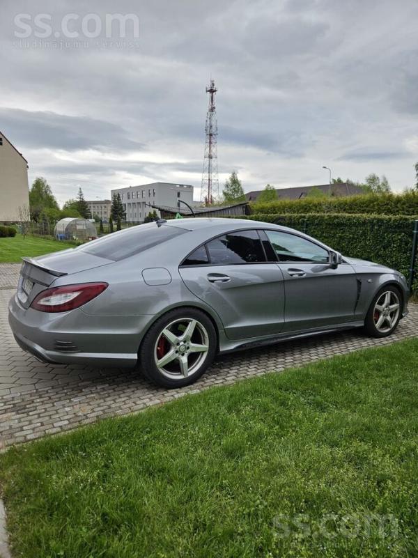 Grey Mercedes-Benz CLS 500 2012 in Cesis, with an engine capacity of 4.70 L and mileage of 199 thousand km for 16999 €, photo 1 on AUTOMOTO.COM.LV
