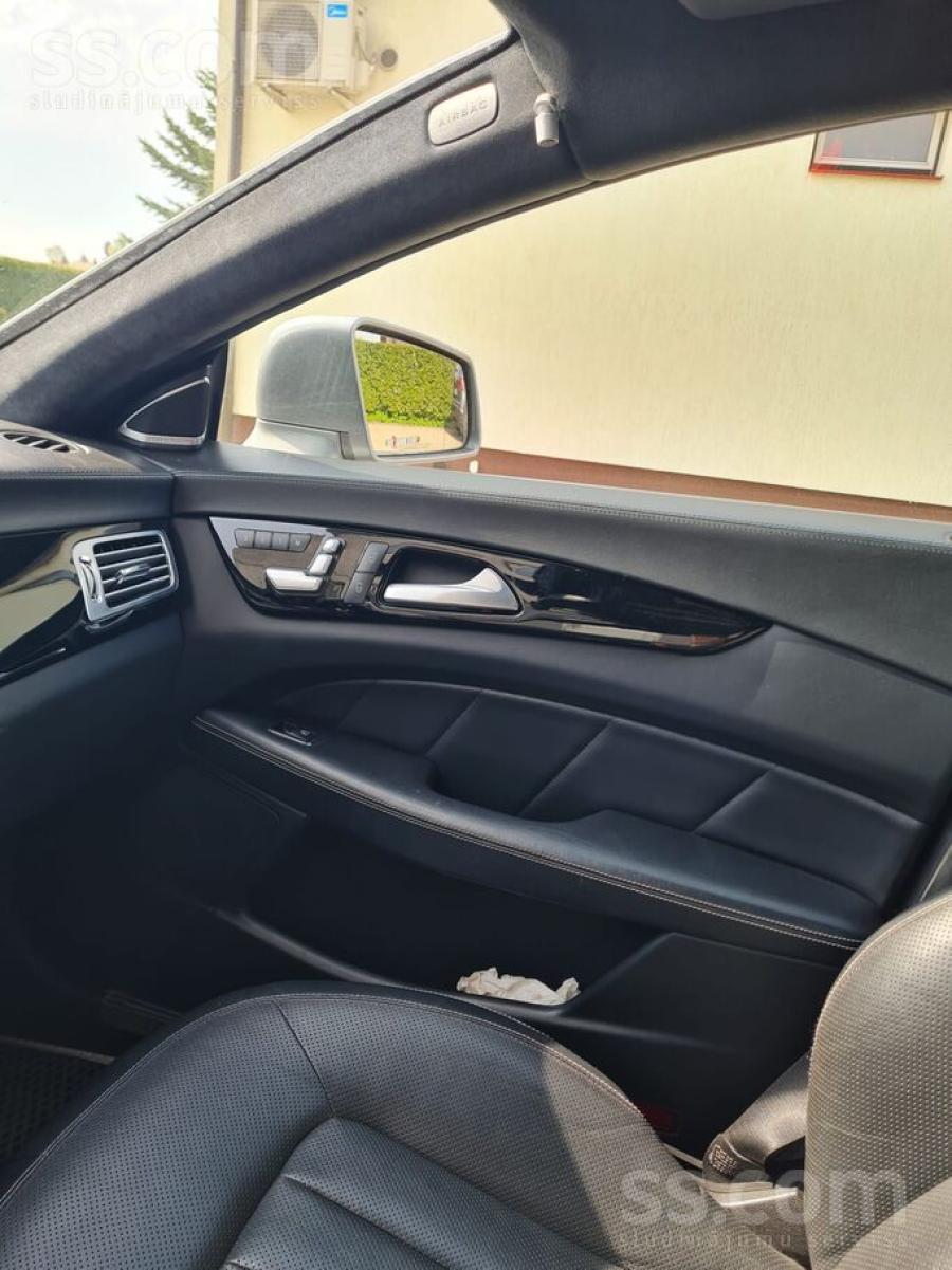 Pelēks Mercedes-Benz CLS 500 2012 Cēsis, ar dzinēja tilpumu 4.70 L un nobraukumu 199 tūkst. km par 16999 €, foto 8 vietnē AUTOMOTO.COM.LV