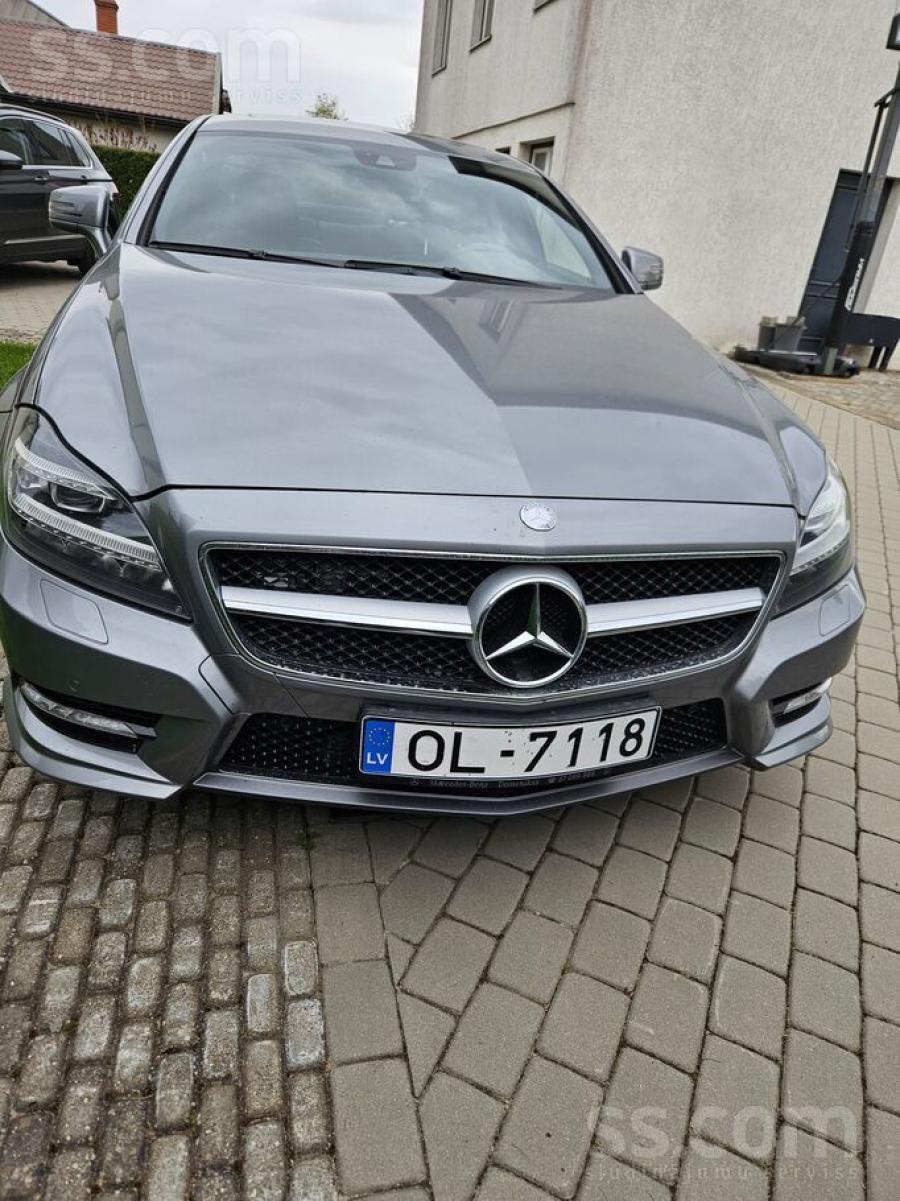 Pelēks Mercedes-Benz CLS 500 2012 Cēsis, ar dzinēja tilpumu 4.70 L un nobraukumu 199 tūkst. km par 16999 €, foto 14 vietnē AUTOMOTO.COM.LV