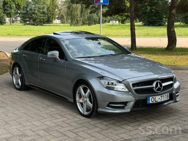 Grey Mercedes-Benz CLS 500 2012 in Riga, with an engine capacity of 4.70 L and mileage of 201 thousand km for 15990 €, photo 1 on AUTOMOTO.COM.LV
