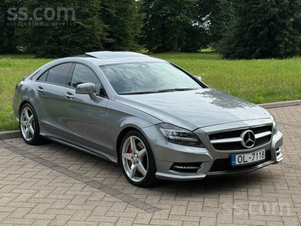 Grey Mercedes-Benz CLS 500 2012 in Riga, with an engine capacity of 4.70 L and mileage of 201 thousand km for 15990 €, photo 4 on AUTOMOTO.COM.LV