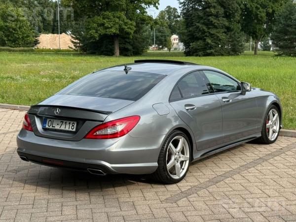 Grey Mercedes-Benz CLS 500 2012 in Riga, with an engine capacity of 4.70 L and mileage of 201 thousand km for 15990 €, photo 7 on AUTOMOTO.COM.LV
