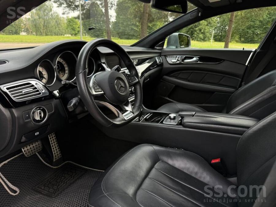 Grey Mercedes-Benz CLS 500 2012 in Riga, with an engine capacity of 4.70 L and mileage of 201 thousand km for 15990 €, photo 15 on AUTOMOTO.COM.LV