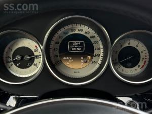 Grey Mercedes-Benz CLS 500 2012 in Riga, with an engine capacity of 4.70 L and mileage of 201 thousand km for 15990 €, photo 19 on AUTOMOTO.COM.LV