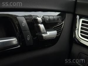Grey Mercedes-Benz CLS 500 2012 in Riga, with an engine capacity of 4.70 L and mileage of 201 thousand km for 15990 €, photo 28 on AUTOMOTO.COM.LV