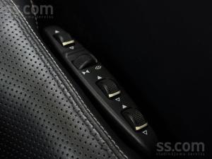 Grey Mercedes-Benz CLS 500 2012 in Riga, with an engine capacity of 4.70 L and mileage of 201 thousand km for 15990 €, photo 32 on AUTOMOTO.COM.LV