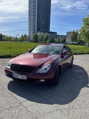 Красный Мерседес ЦЛС 500 2005 в Клайпеда, объемом двигателя 5.00 л и пробегом 284 тыс. км за 5000 €, фото 4 на AUTOMOTO.COM.LV