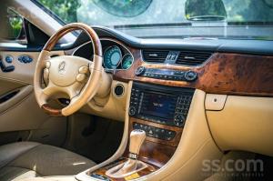 Sarkans Mercedes-Benz CLS 500 2008 Rīga, ar dzinēja tilpumu 5.50 L un nobraukumu 0 tūkst. km par 5990 €, foto 8 vietnē AUTOMOTO.COM.LV