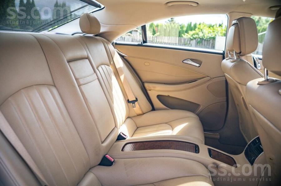 Sarkans Mercedes-Benz CLS 500 2008 Rīga, ar dzinēja tilpumu 5.50 L un nobraukumu 0 tūkst. km par 5990 €, foto 10 vietnē AUTOMOTO.COM.LV