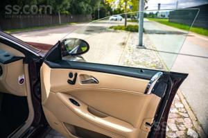 Sarkans Mercedes-Benz CLS 500 2008 Rīga, ar dzinēja tilpumu 5.50 L un nobraukumu 0 tūkst. km par 5990 €, foto 12 vietnē AUTOMOTO.COM.LV