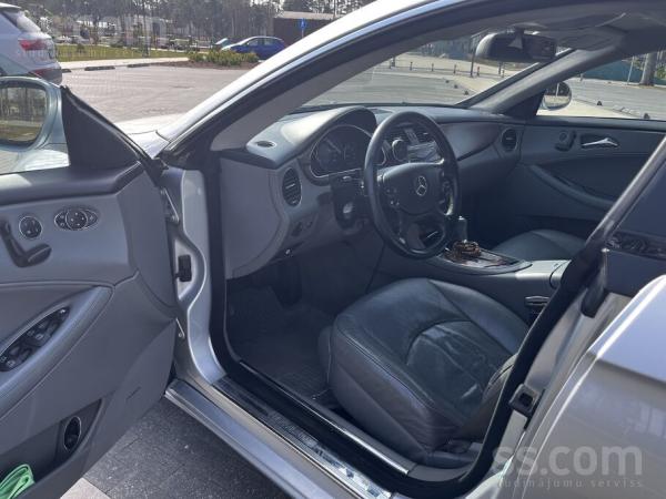 Mercedes-Benz CLS 500 2004 Jūrmala, ar dzinēja tilpumu 5.00 L un nobraukumu 330 tūkst. km par 6000 €, foto 9 vietnē AUTOMOTO.COM.LV