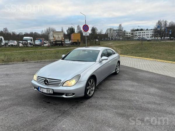 Mercedes-Benz CLS 500 2005 in Riga, with an engine capacity of 5.00 L and mileage of 256 thousand km for 5500 €, photo 3 on AUTOMOTO.COM.LV