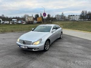 Mercedes-Benz CLS 500 2005 in Riga, with an engine capacity of 5.00 L and mileage of 256 thousand km for 5500 €, photo 3 on AUTOMOTO.COM.LV