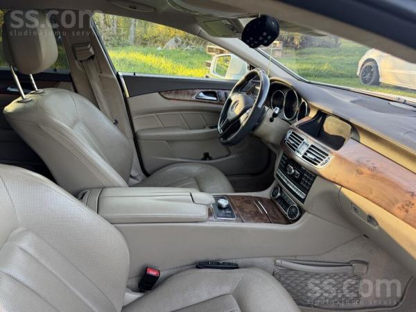 Мерседес ЦЛС 500 2012 в Добеле на AUTOMOTO.COM.LV Мерседес ЦЛС 500 2012 в Добеле, объемом двигателя 4.70 л и пробегом 160 тыс. км за 24000 €, фото 7 на AUTOMOTO.COM.LV