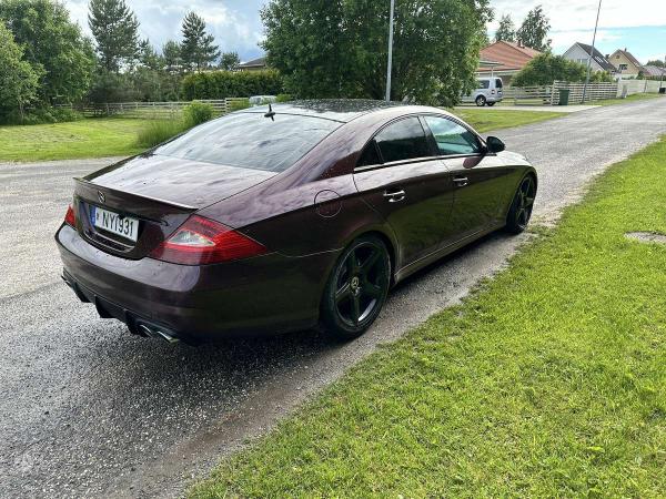 Sarkans Mercedes-Benz cls-55-amg 2006 Tartu, ar dzinēja tilpumu 5.44 L un nobraukumu 218 tūkst. km par 18700 €, foto 5 vietnē AUTOMOTO.COM.LV