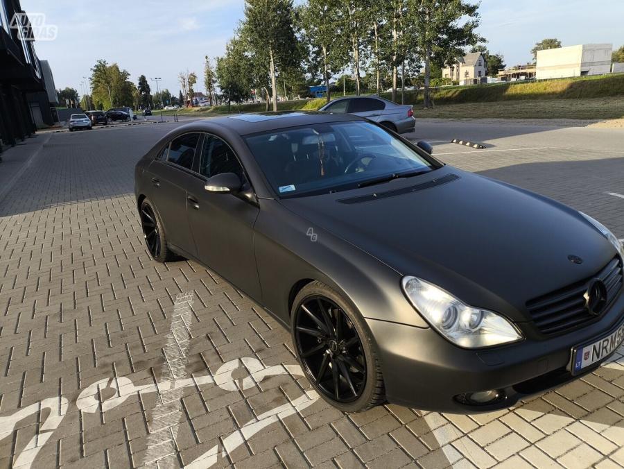 Черный Мерседес ЦЛС 550 2007 в Каунас, объемом двигателя 5.50 л и пробегом 227 тыс. км за 8650 €, фото 1 на AUTOMOTO.COM.LV