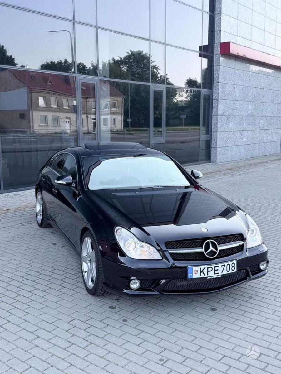 Black Mercedes-Benz CLS 550 2007 in Klaipeda, with an engine capacity of 5.46 L and mileage of 320 thousand km for 8500 €, photo 3 on AUTOMOTO.COM.LV