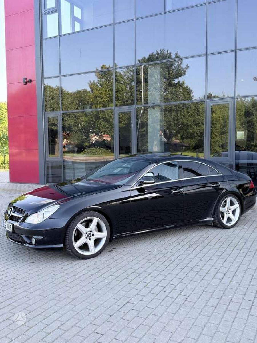 Black Mercedes-Benz CLS 550 2007 in Klaipeda, with an engine capacity of 5.46 L and mileage of 320 thousand km for 8500 €, photo 4 on AUTOMOTO.COM.LV