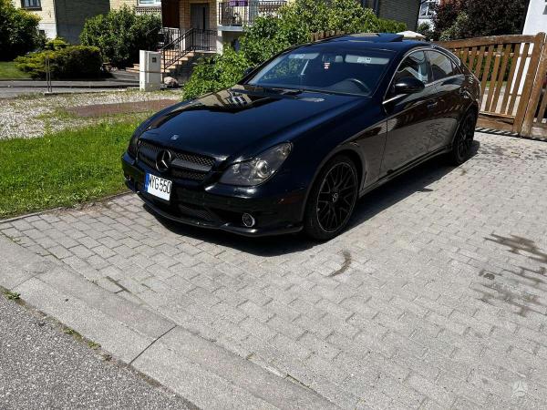 Melns Mercedes-Benz CLS 550 2008 Panevēža, ar dzinēja tilpumu 5.50 L un nobraukumu 305 tūkst. km par 7900 €, foto 3 vietnē AUTOMOTO.COM.LV