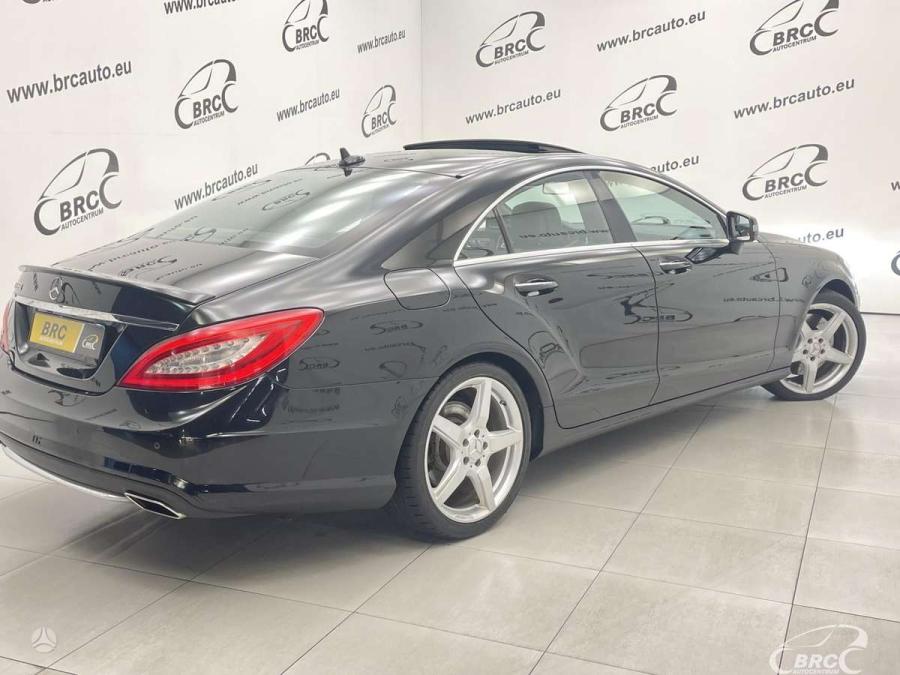 Black Mercedes-Benz CLS 550 2012 in Vilnius, with an engine capacity of 4.66 L and mileage of 187 thousand km for 11900 €, photo 3 on AUTOMOTO.COM.LV