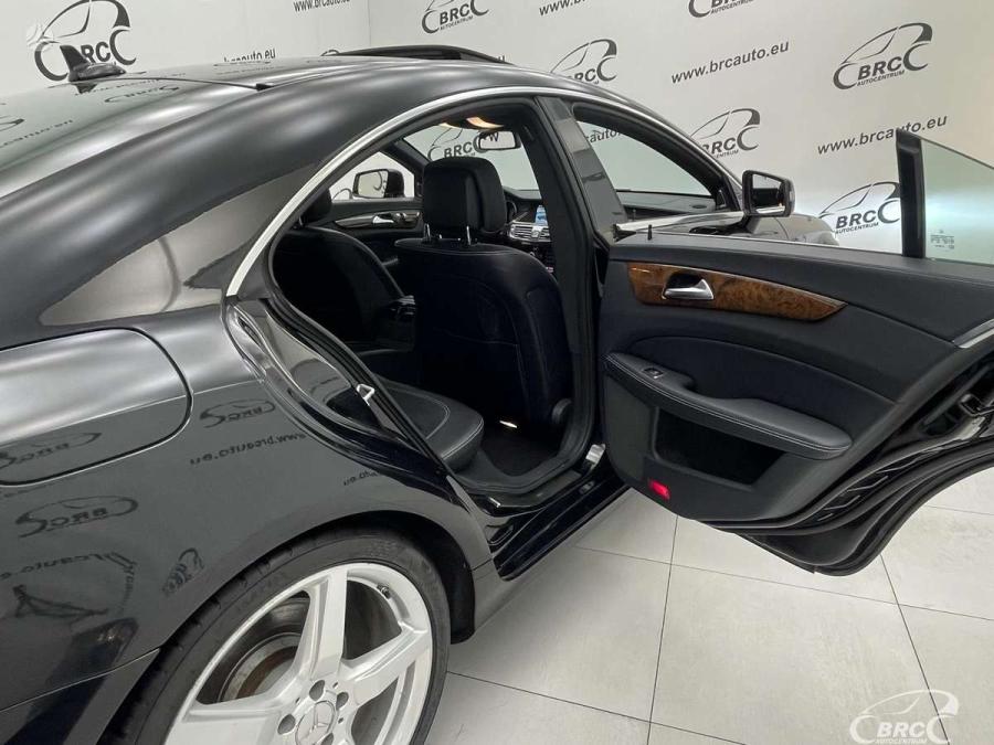 Black Mercedes-Benz CLS 550 2012 in Vilnius, with an engine capacity of 4.66 L and mileage of 187 thousand km for 11900 €, photo 14 on AUTOMOTO.COM.LV