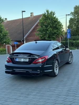 Melns Mercedes-Benz CLS 550 2012 Paide, ar dzinēja tilpumu 4.70 L un nobraukumu 285 tūkst. km par 15500 €, foto 5 vietnē AUTOMOTO.COM.LV