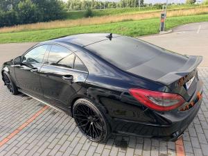 Melns Mercedes-Benz CLS 550 2013 Kretinga, ar dzinēja tilpumu 4.70 L un nobraukumu 260 tūkst. km par 17000 €, foto 4 vietnē AUTOMOTO.COM.LV
