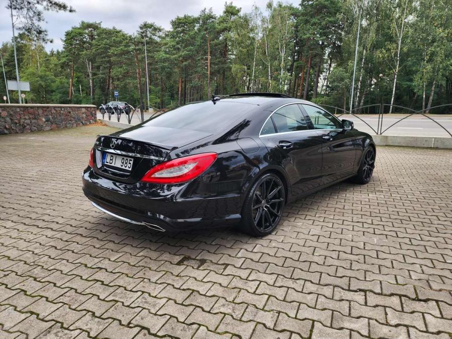 Черный Мерседес ЦЛС 550 2014 в Клайпеда, объемом двигателя 4.70 л и пробегом 95 тыс. км за 20800 €, фото 15 на AUTOMOTO.COM.LV