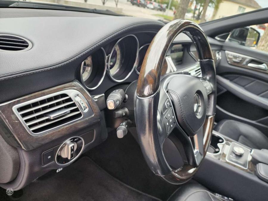 Черный Мерседес ЦЛС 550 2014 в Клайпеда, объемом двигателя 4.70 л и пробегом 95 тыс. км за 20800 €, фото 24 на AUTOMOTO.COM.LV