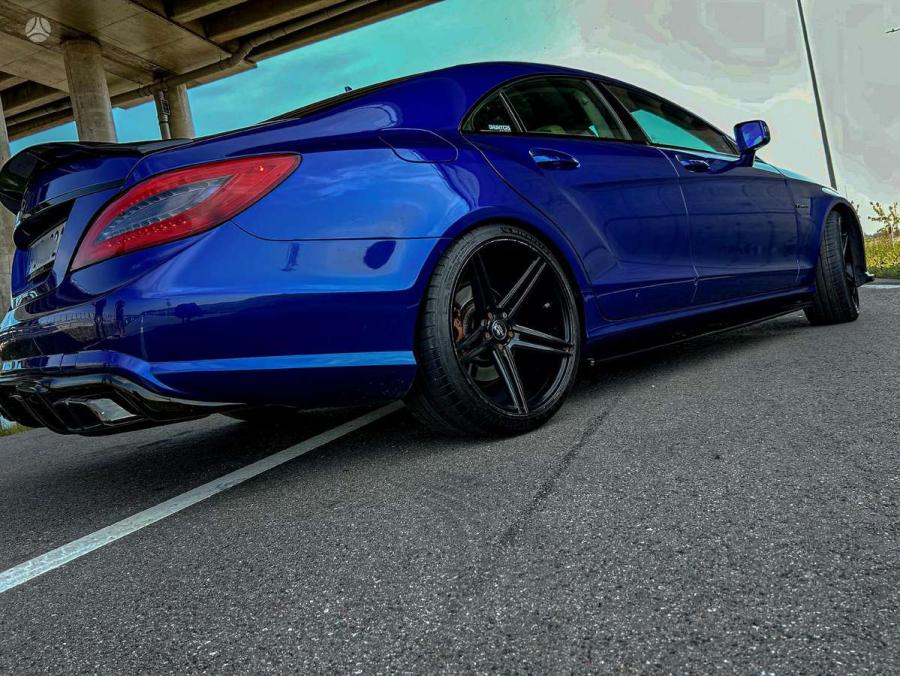 Zils Mercedes-Benz CLS 550 2014 Kauņa, ar dzinēja tilpumu 4.70 L un nobraukumu 240 tūkst. km par 24000 €, foto 12 vietnē AUTOMOTO.COM.LV
