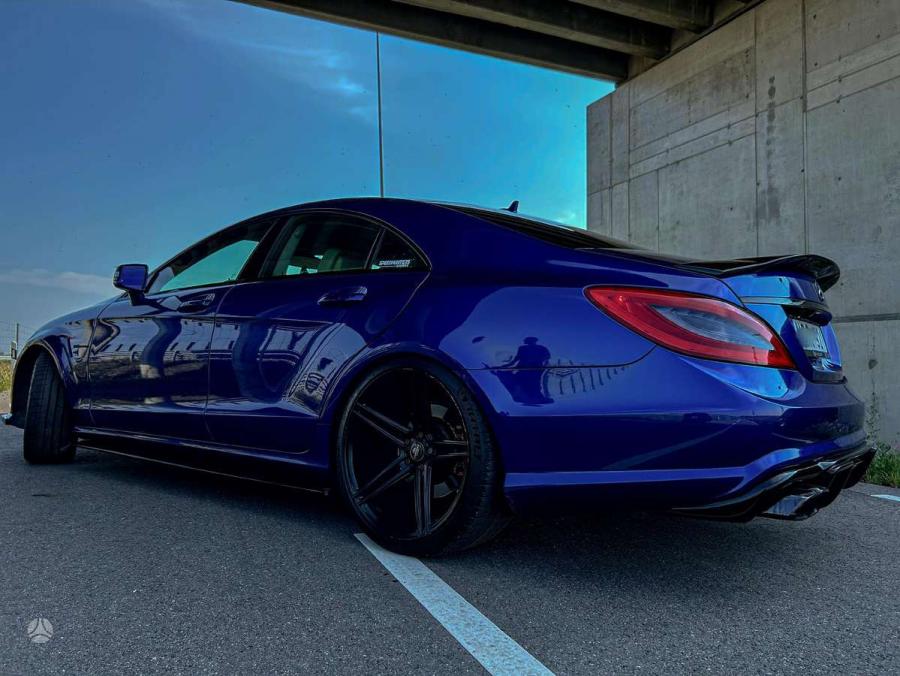 Zils Mercedes-Benz CLS 550 2014 Kauņa, ar dzinēja tilpumu 4.70 L un nobraukumu 240 tūkst. km par 24000 €, foto 17 vietnē AUTOMOTO.COM.LV