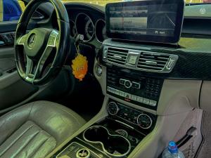 Zils Mercedes-Benz CLS 550 2014 Kauņa, ar dzinēja tilpumu 4.70 L un nobraukumu 240 tūkst. km par 24000 €, foto 26 vietnē AUTOMOTO.COM.LV