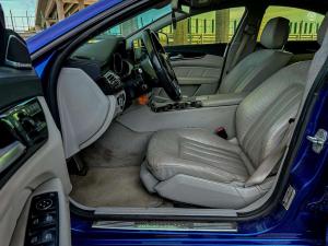 Zils Mercedes-Benz CLS 550 2014 Kauņa, ar dzinēja tilpumu 4.70 L un nobraukumu 240 tūkst. km par 24000 €, foto 31 vietnē AUTOMOTO.COM.LV