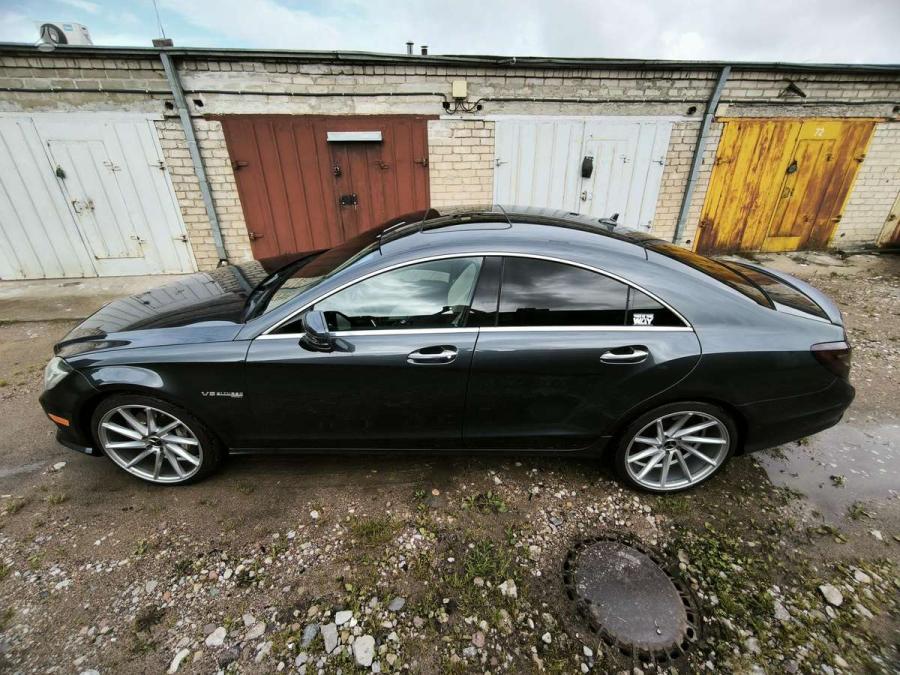 Pelēks Mercedes-Benz CLS 550 2012 Kauņa, ar dzinēja tilpumu 4.70 L un nobraukumu 199 tūkst. km par 13700 €, foto 4 vietnē AUTOMOTO.COM.LV