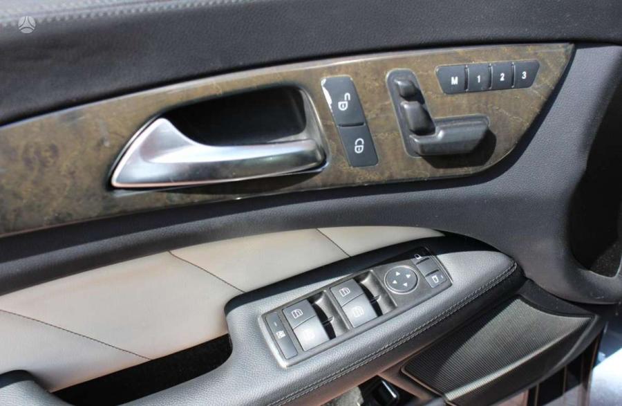 Pelēks Mercedes-Benz CLS 550 2012 Kauņa, ar dzinēja tilpumu 4.70 L un nobraukumu 199 tūkst. km par 13700 €, foto 8 vietnē AUTOMOTO.COM.LV