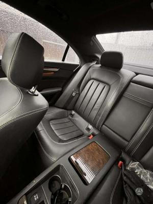 Red Mercedes-Benz CLS 550 2012 in Kaunas, with an engine capacity of 4.70 L and mileage of 223 thousand km for 6500 €, photo 6 on AUTOMOTO.COM.LV
