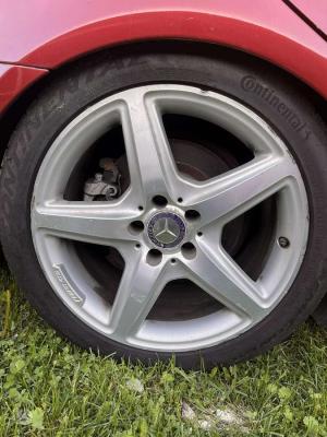 Red Mercedes-Benz CLS 550 2012 in Kaunas, with an engine capacity of 4.70 L and mileage of 223 thousand km for 6500 €, photo 11 on AUTOMOTO.COM.LV