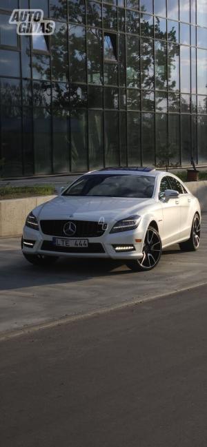 White Mercedes-Benz CLS 550 2012 in Panevezys, with an engine capacity of 4.70 L and mileage of 230 thousand km for 13000 €, photo 2 on AUTOMOTO.COM.LV