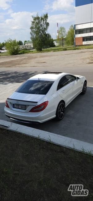 White Mercedes-Benz CLS 550 2012 in Panevezys, with an engine capacity of 4.70 L and mileage of 230 thousand km for 13000 €, photo 4 on AUTOMOTO.COM.LV
