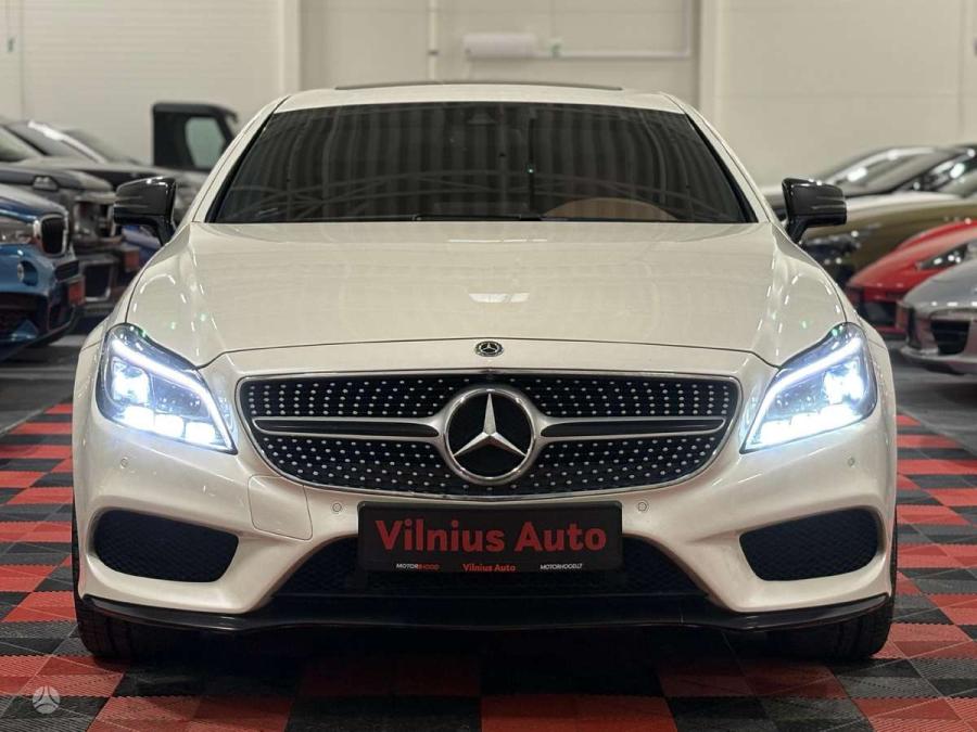 Balts Mercedes-Benz CLS 550 2018 Viļņa, ar dzinēja tilpumu 3.66 L un nobraukumu 142 tūkst. km par 32990 €, foto 2 vietnē AUTOMOTO.COM.LV