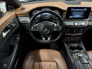 Balts Mercedes-Benz CLS 550 2018 Viļņa, ar dzinēja tilpumu 3.66 L un nobraukumu 142 tūkst. km par 31990 €, foto 22 vietnē AUTOMOTO.COM.LV