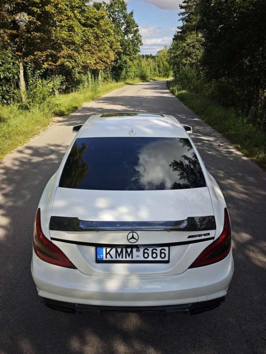 Balts Mercedes-Benz CLS 550 2013 Plungė, ar dzinēja tilpumu 4.66 L un nobraukumu 263 tūkst. km par 21000 €, foto 5 vietnē AUTOMOTO.COM.LV