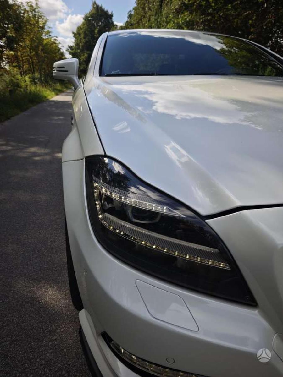Balts Mercedes-Benz CLS 550 2013 Plungė, ar dzinēja tilpumu 4.66 L un nobraukumu 263 tūkst. km par 21000 €, foto 12 vietnē AUTOMOTO.COM.LV