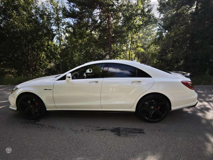 Balts Mercedes-Benz CLS 550 2013 Plungė, ar dzinēja tilpumu 4.66 L un nobraukumu 263 tūkst. km par 21000 €, foto 24 vietnē AUTOMOTO.COM.LV
