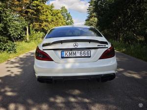 Balts Mercedes-Benz CLS 550 2013 Plungė, ar dzinēja tilpumu 4.66 L un nobraukumu 263 tūkst. km par 21000 €, foto 8 vietnē AUTOMOTO.COM.LV