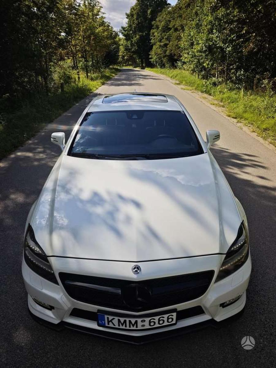 Balts Mercedes-Benz CLS 550 2013 Plungė, ar dzinēja tilpumu 4.66 L un nobraukumu 263 tūkst. km par 21000 €, foto 22 vietnē AUTOMOTO.COM.LV