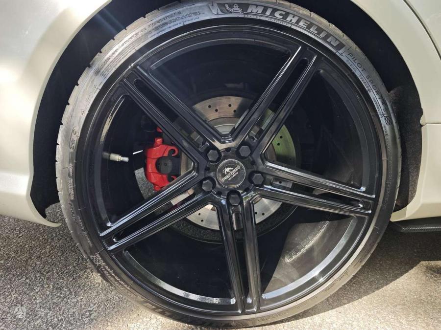 Balts Mercedes-Benz CLS 550 2013 Plungė, ar dzinēja tilpumu 4.66 L un nobraukumu 263 tūkst. km par 21000 €, foto 28 vietnē AUTOMOTO.COM.LV