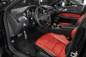 Black Mercedes-Benz cls-63-amg 2015 in Riga, with an engine capacity of 5.46 L and mileage of 204 thousand km for 35900 €, photo 10 on AUTOMOTO.COM.LV