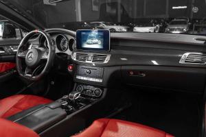 Black Mercedes-Benz cls-63-amg 2015 in Riga, with an engine capacity of 5.46 L and mileage of 204 thousand km for 35900 €, photo 13 on AUTOMOTO.COM.LV